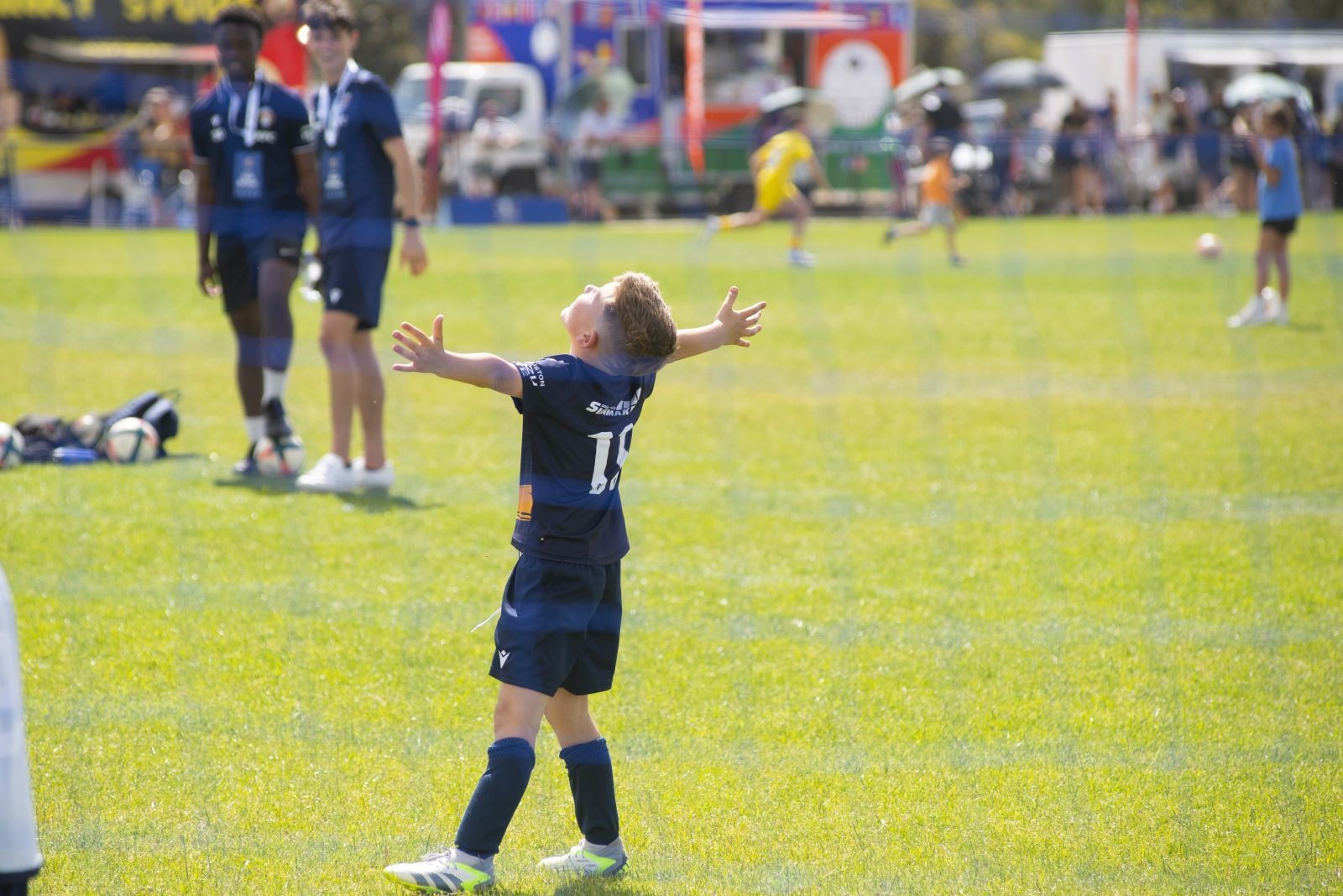 AFS Shepparton Cup breaks records and draws thousands to Greater ...